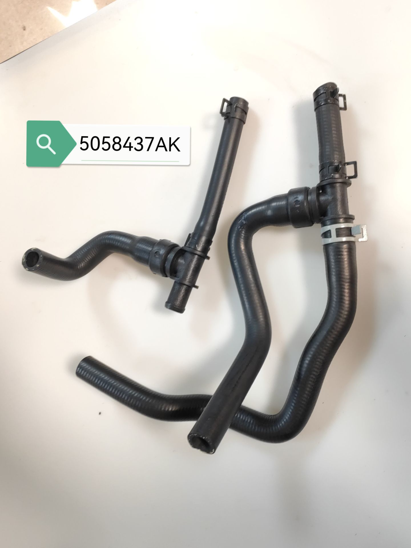 5058437AK适用于道奇酷威JC2.4L旅行版暖风管-阿里巴巴