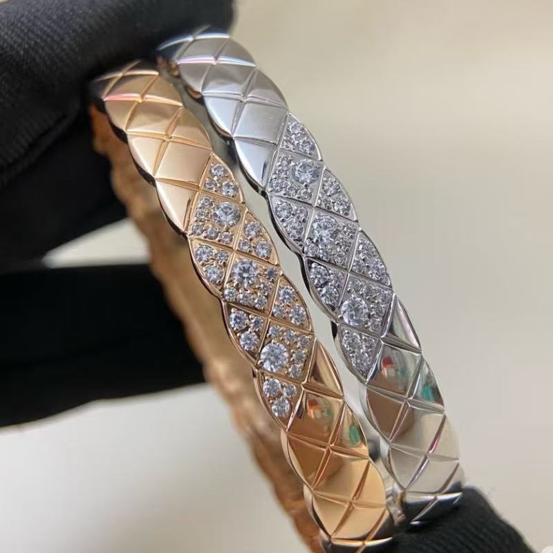 V金CNC高版小香风coco菱格手镯电镀18k玫瑰金经典百搭光面镶钻-阿里巴巴