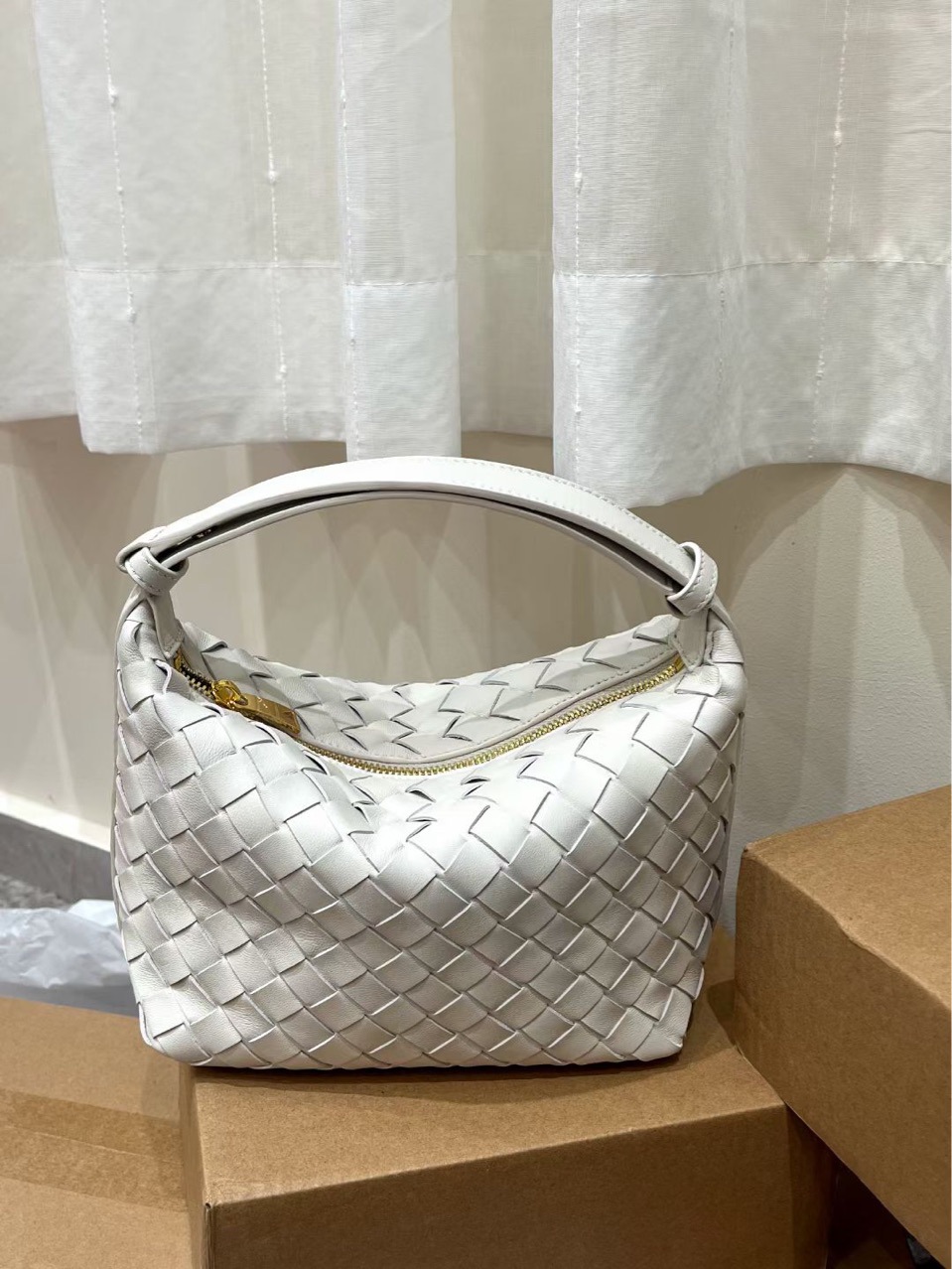 2023新品Wallace肩背包BV DIVANI女包便当包腋下包手提编织饭盒包-阿里巴巴