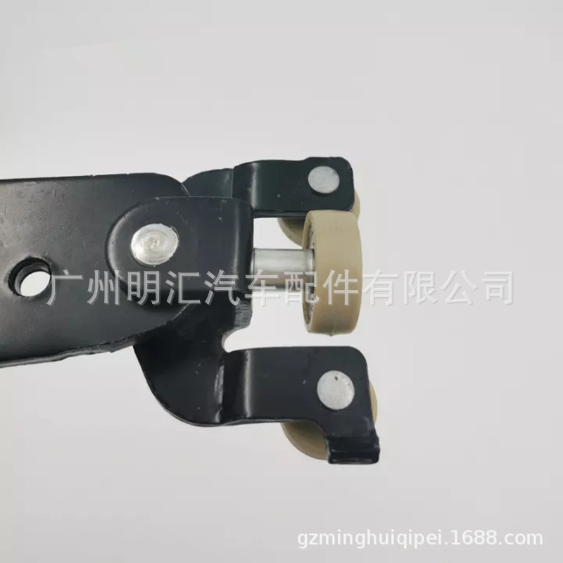 68350-26080适用于丰田海狮KDH201 TRH221右侧滑动车门下滚轮总成-阿里巴巴