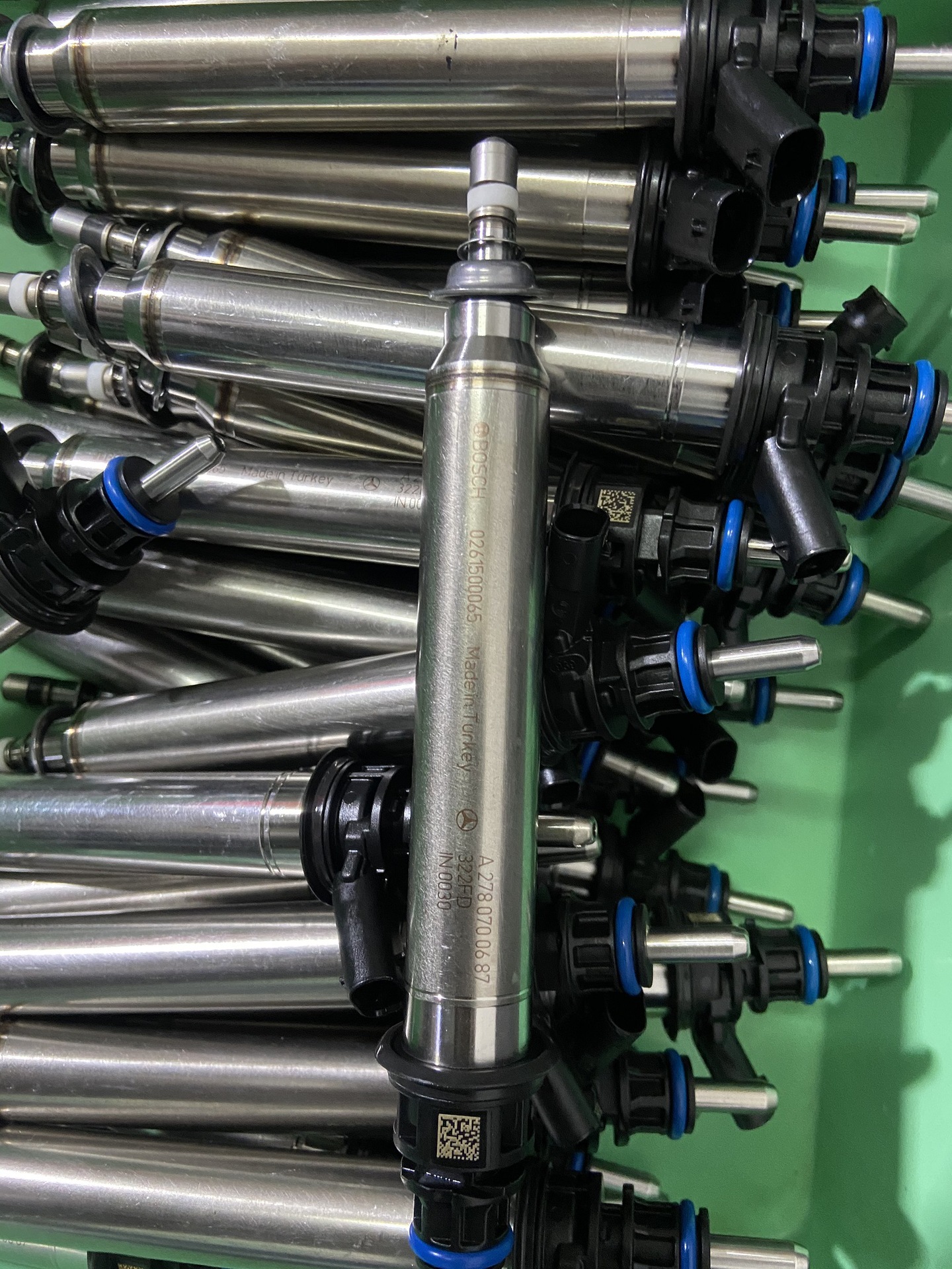 A2780700687适用于奔驰缸内直喷喷油嘴 A2560700187 0261500065-阿里巴巴