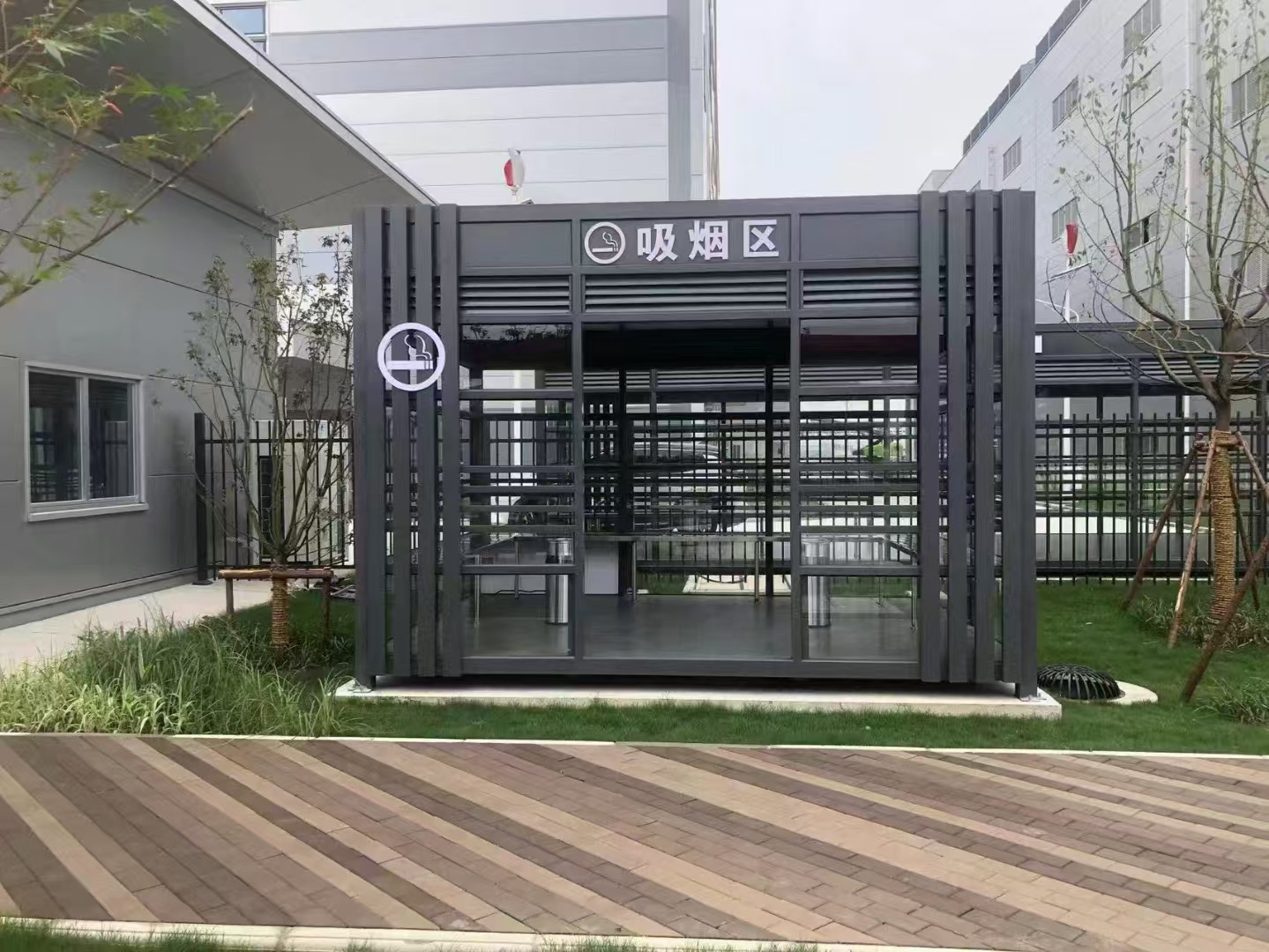 吸烟亭户外定制厂家可移动成品吸烟室公共吸烟休息室写字楼抽烟区-阿里巴巴