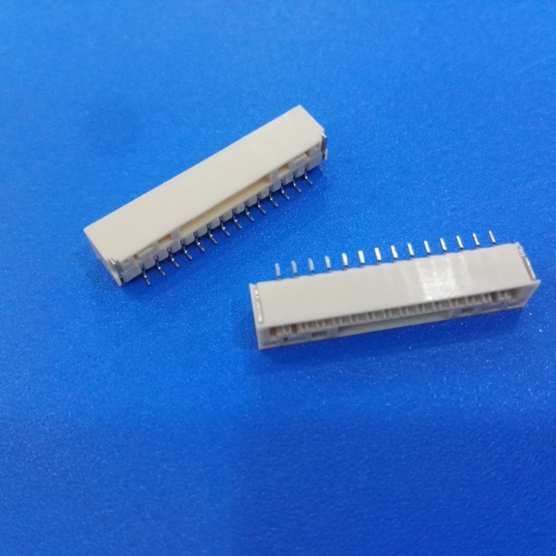 GH1.25-4P GHR-04V 1.25间距胶壳 A1257H-2P 耐高温连接器-阿里巴巴