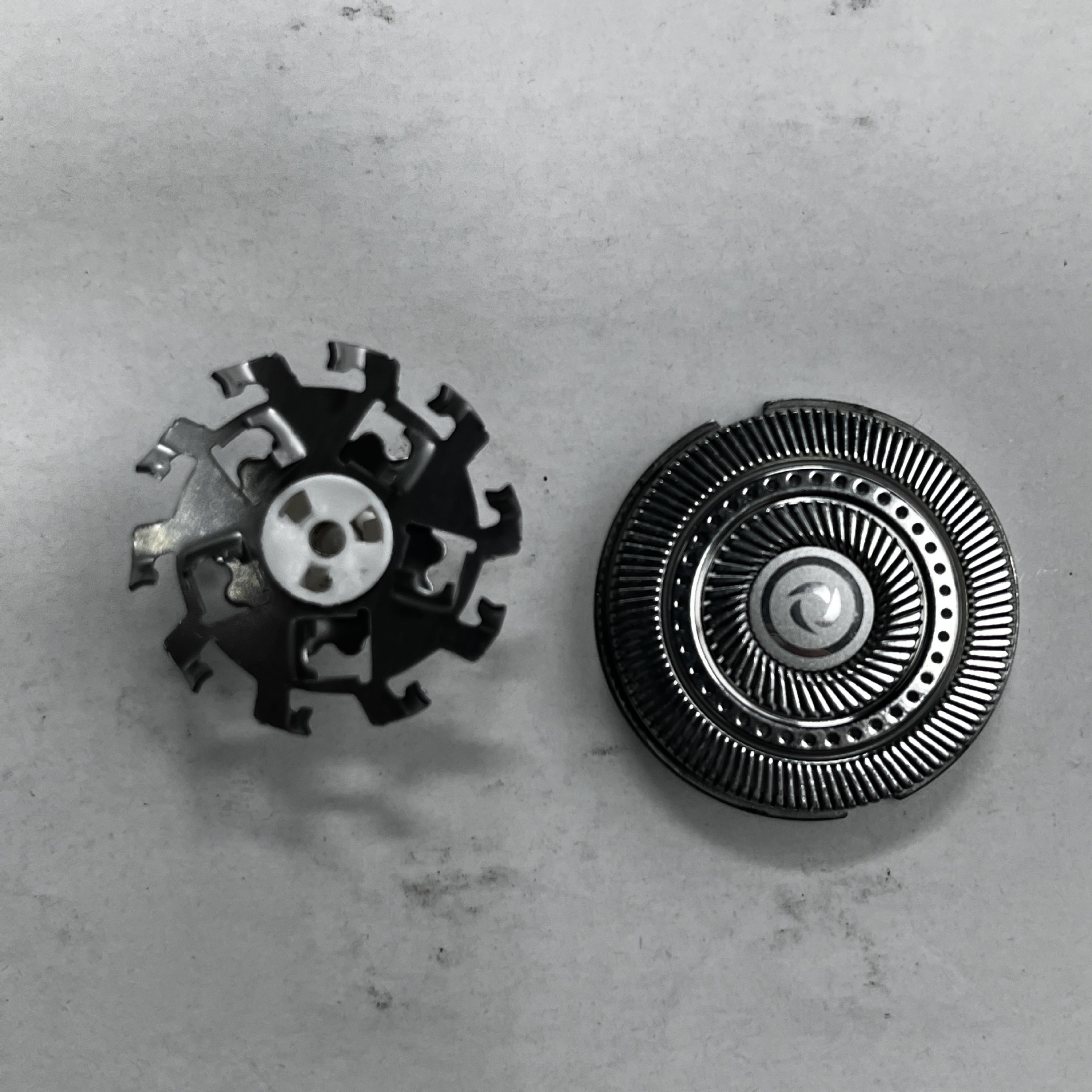 新款剃须刀原装刀头配件原装剃须刀刀头刮胡刀刀片快充时尚电动-阿里巴巴