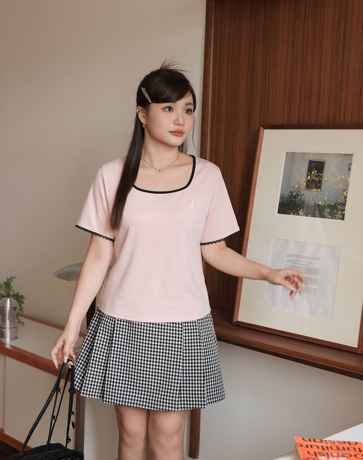 韩版正肩撞色刺绣蕾丝拼接上衣女胖mm大码宽松显瘦短袖T恤SC65230-阿里巴巴
