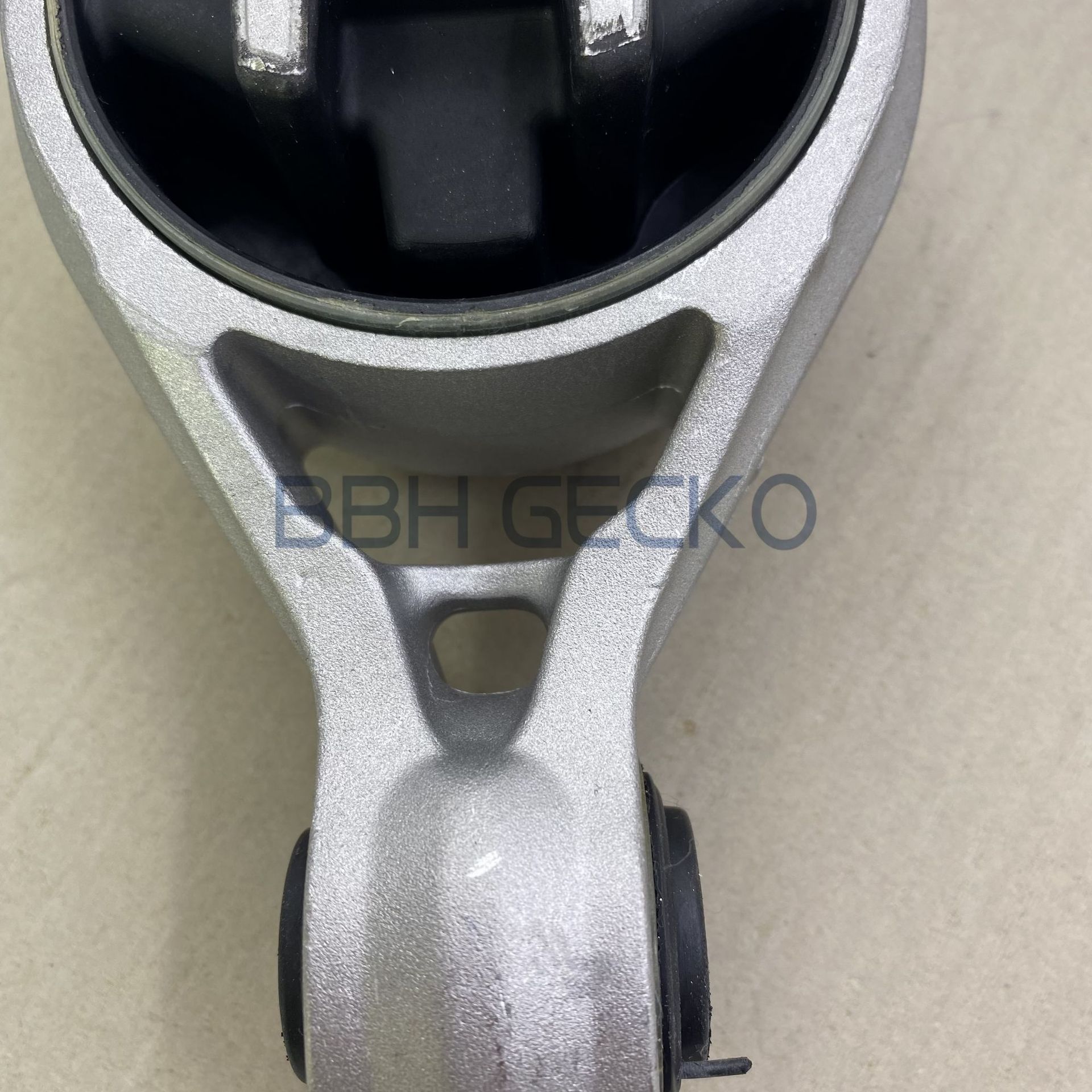 适用于宝马mini R55 R56 机脚胶 22119806994现货供应 工厂直销-阿里巴巴