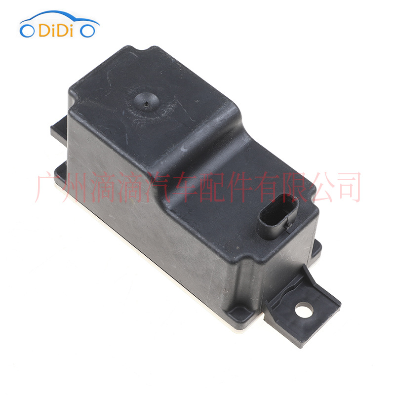 适用奔驰C级W205电压转换模块 电压转换器2059052809 2054400073-阿里巴巴