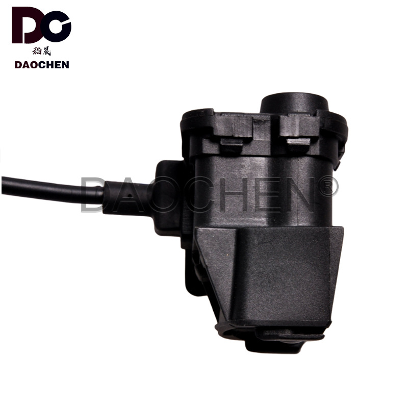 适用大众帕萨特途观斯柯达油箱电机闭锁器 5C6810773H 56D810773C-阿里巴巴