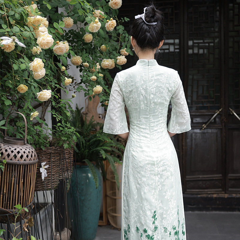 Women Chinese dress Oriental Retro Qipao Cheongsam model show miss ...