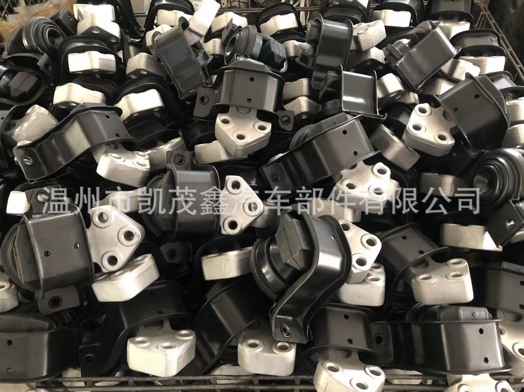 Engine Mount 发动机支架适用三菱 MR333578 MB309486 机脚胶-阿里巴巴