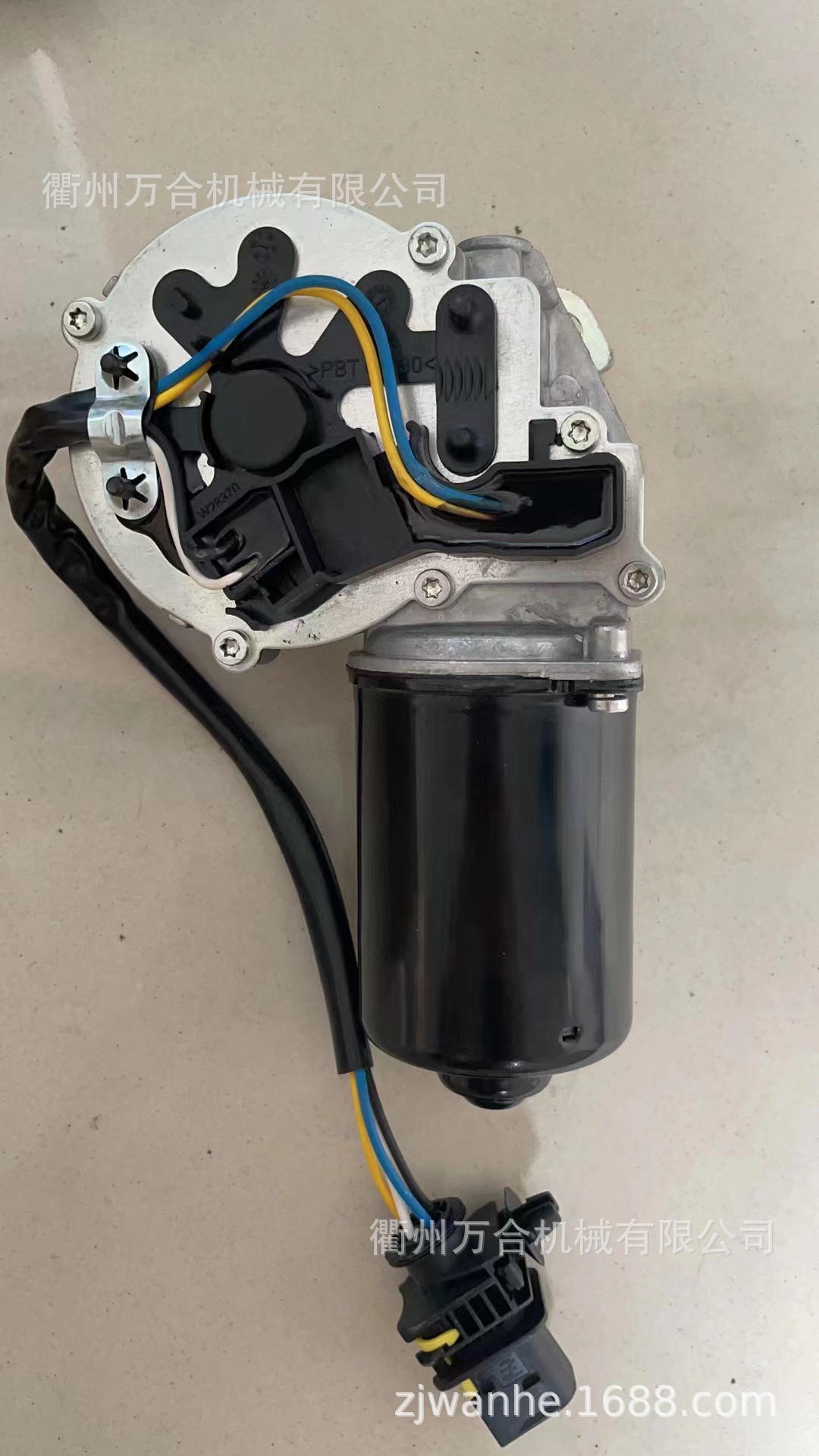 雨刮电机左/右驾24V 9608200081适用于奔驰9608201881 W33119-阿里巴巴