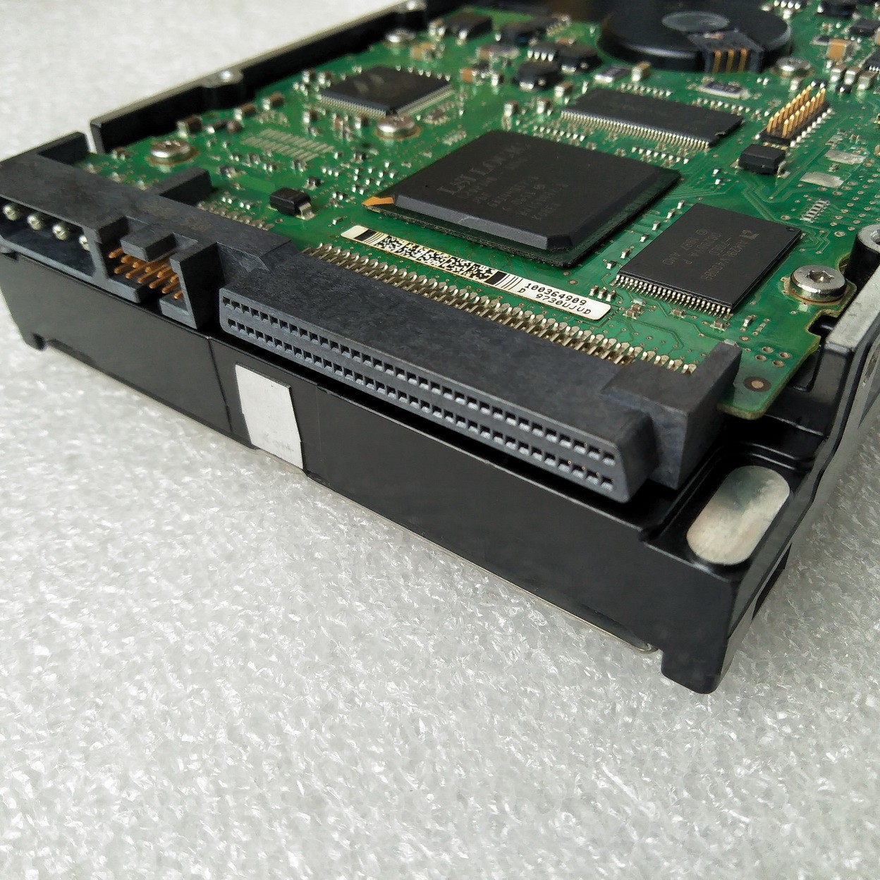 Seagate/希捷 ST3300007LW 10K 300G 68针 SCSI硬盘适用工作站-阿里巴巴