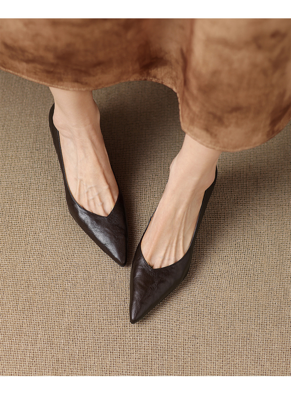 CHIKO Christine Pointy Toe Kitten Heels Pumps Shoes
