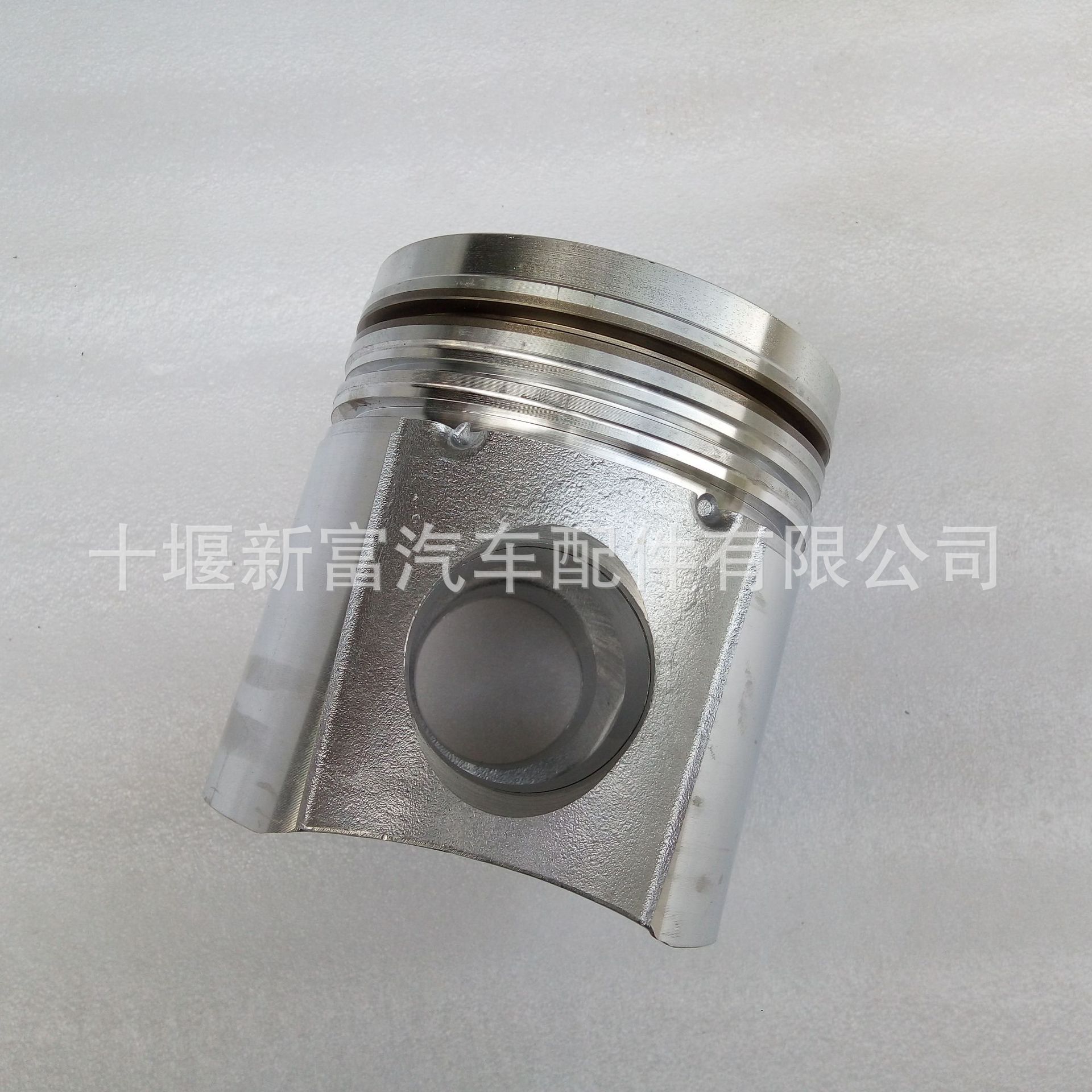 适配康明斯6CT8.3工程机械发动机配件3802657 3929161活塞-阿里巴巴